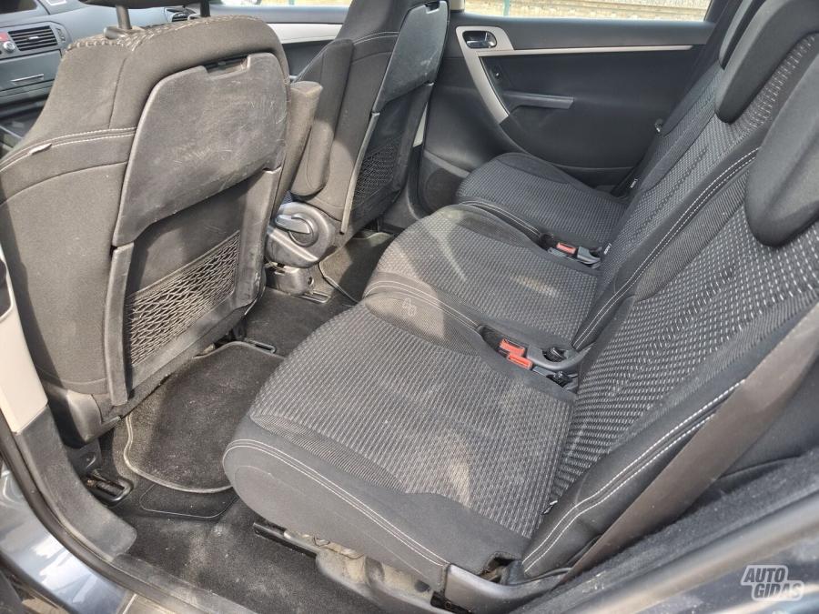 Blue Citroen c4-picasso 2008 in Siauliai, with an engine capacity of 1.60 L and mileage of 244 thousand km for 990 €, photo 14 on AUTOMOTO.COM.LV