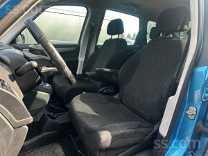Blue Citroen c4-picasso 2008 in Jelgava, with an engine capacity of 1.60 L and mileage of 0 thousand km for 2990 €, photo 8 on AUTOMOTO.COM.LV