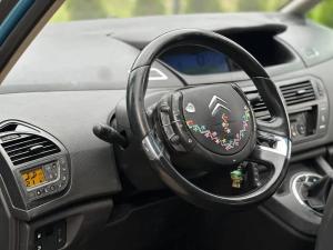 Blue Citroen c4-picasso 2008 in Jelgava, with an engine capacity of 1.60 L and mileage of 253 thousand km for 2990 €, photo 8 on AUTOMOTO.COM.LV