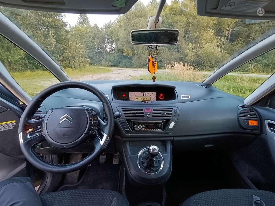 Zils Citroen c4-picasso 2008 Kauņa, ar dzinēja tilpumu 1.75 L un nobraukumu 393 tūkst. km par 1600 €, foto 7 vietnē AUTOMOTO.COM.LV