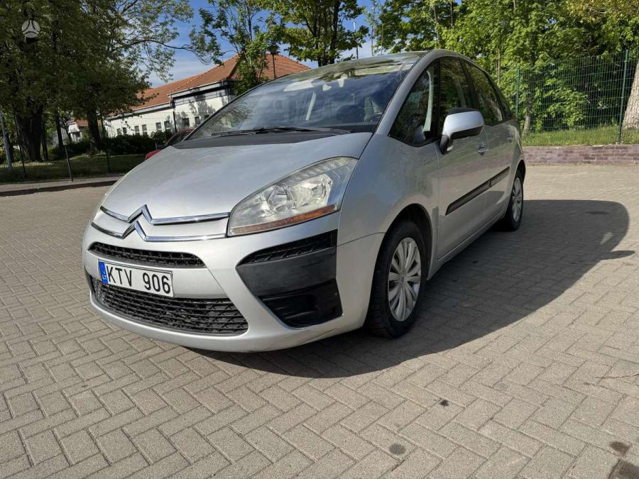 Blue Citroen c4-picasso 2009 in Klaipeda, with an engine capacity of 1.56 L and mileage of 213 thousand km for 2150 €, photo 1 on AUTOMOTO.COM.LV