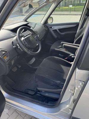 Blue Citroen c4-picasso 2009 in Klaipeda, with an engine capacity of 1.56 L and mileage of 213 thousand km for 2150 €, photo 11 on AUTOMOTO.COM.LV