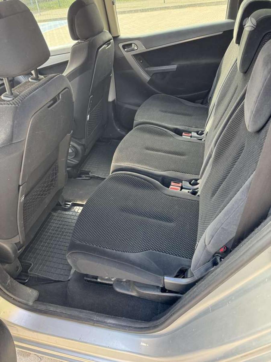 Blue Citroen c4-picasso 2009 in Klaipeda, with an engine capacity of 1.56 L and mileage of 213 thousand km for 2150 €, photo 12 on AUTOMOTO.COM.LV