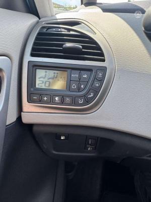 Blue Citroen c4-picasso 2009 in Klaipeda, with an engine capacity of 1.56 L and mileage of 213 thousand km for 2150 €, photo 15 on AUTOMOTO.COM.LV