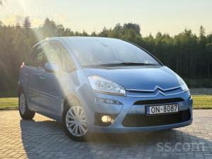 Blue Citroen c4-picasso 2010 in Cesis, with an engine capacity of 1.60 L and mileage of 213 thousand km for 2200 €, photo  on AUTOMOTO.COM.LV