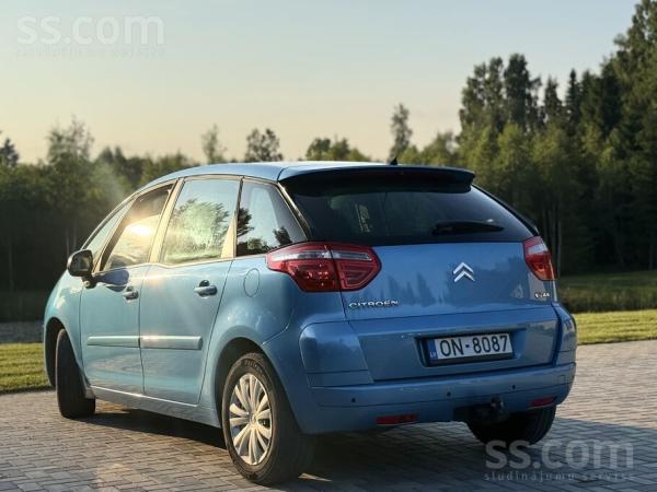 Zils Citroen c4-picasso 2010 Cēsis, ar dzinēja tilpumu 1.60 L un nobraukumu 213 tūkst. km par 2200 €, foto 3 vietnē AUTOMOTO.COM.LV