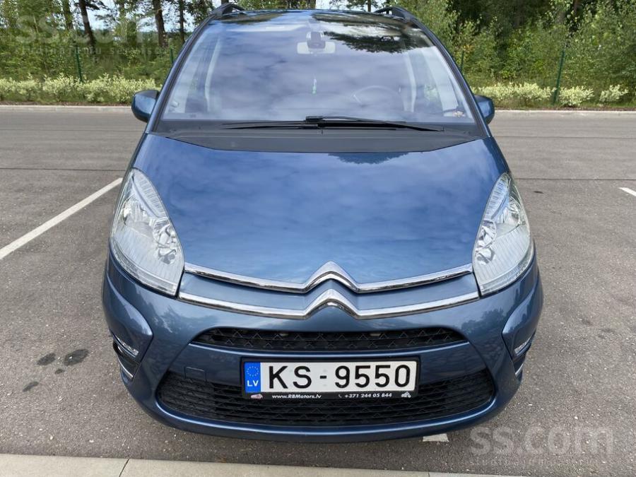 Blue Citroen c4-picasso 2010 in Daugavpils, with an engine capacity of 1.60 L and mileage of 282 thousand km for 3400 €, photo 3 on AUTOMOTO.COM.LV