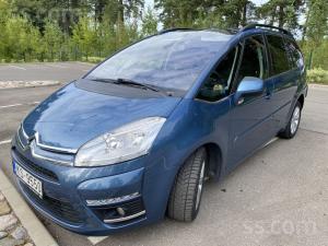 Blue Citroen c4-picasso 2010 in Daugavpils, with an engine capacity of 1.60 L and mileage of 282 thousand km for 3400 €, photo 4 on AUTOMOTO.COM.LV