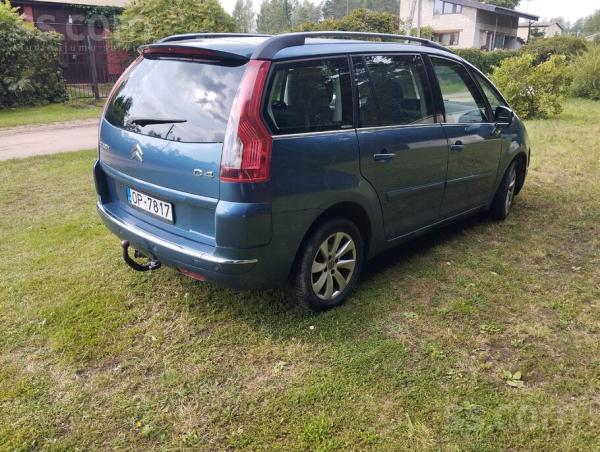 Citroen c4-picasso 2010 Rīga vietnē Zils Citroen c4-picasso 2010 Rīga, ar dzinēja tilpumu 2.00 L un nobraukumu 236 tūkst. km par 3500 €, foto 5 vietnē AUTOMOTO.COM.LV