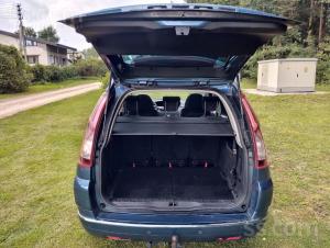 Zils Citroen c4-picasso 2010 Rīga, ar dzinēja tilpumu 2.00 L un nobraukumu 236 tūkst. km par 3300 €, foto 8 vietnē AUTOMOTO.COM.LV