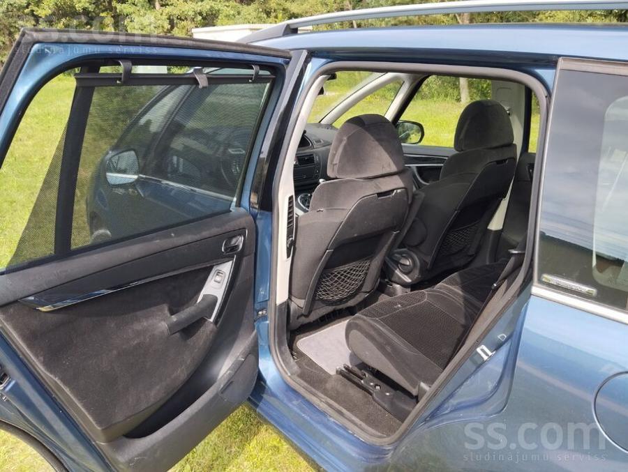 Zils Citroen c4-picasso 2010 Rīga, ar dzinēja tilpumu 2.00 L un nobraukumu 236 tūkst. km par 3300 €, foto 12 vietnē AUTOMOTO.COM.LV