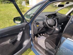 Zils Citroen c4-picasso 2010 Rīga, ar dzinēja tilpumu 2.00 L un nobraukumu 236 tūkst. km par 3300 €, foto 16 vietnē AUTOMOTO.COM.LV