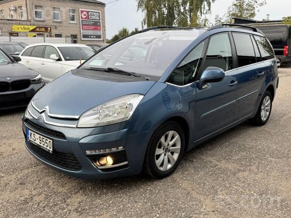 Blue Citroen c4-picasso 2010 in Daugavpils, with an engine capacity of 1.60 L and mileage of 0 thousand km for 3350 €, photo 4 on AUTOMOTO.COM.LV