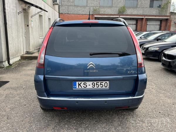 Blue Citroen c4-picasso 2010 in Daugavpils, with an engine capacity of 1.60 L and mileage of 0 thousand km for 3350 €, photo 6 on AUTOMOTO.COM.LV