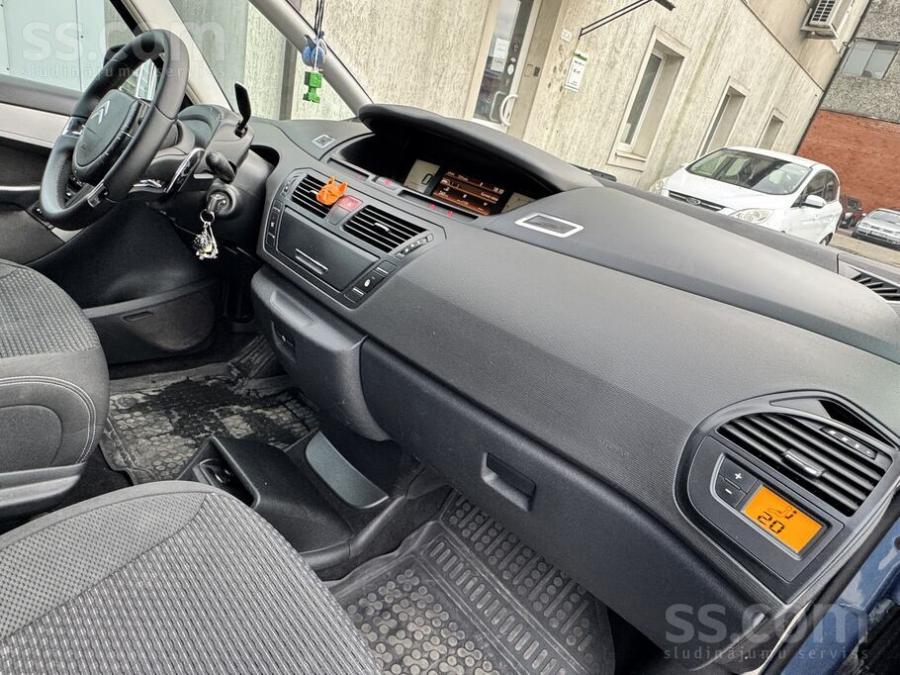 Zils Citroen c4-picasso 2010 Daugavpils, ar dzinēja tilpumu 1.60 L un nobraukumu 0 tūkst. km par 3350 €, foto 16 vietnē AUTOMOTO.COM.LV