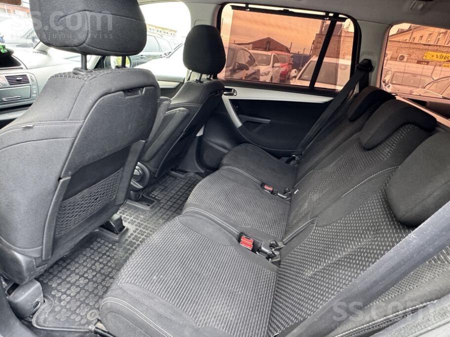 Zils Citroen c4-picasso 2010 Daugavpils, ar dzinēja tilpumu 1.60 L un nobraukumu 0 tūkst. km par 3350 €, foto 22 vietnē AUTOMOTO.COM.LV
