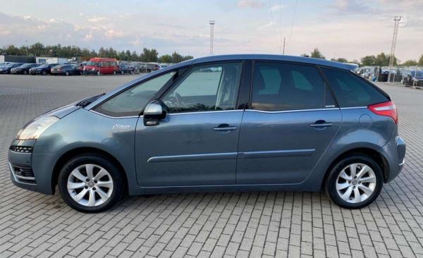 Blue Citroen c4-picasso 2011 in Marijampole, with an engine capacity of 1.56 L and mileage of 172 thousand km for 3100 €, photo 3 on AUTOMOTO.COM.LV