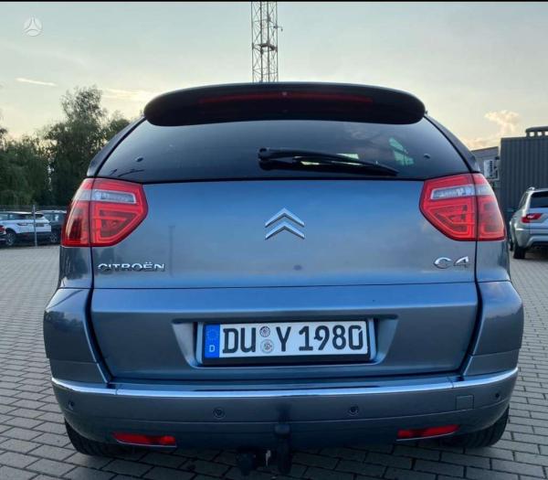 Blue Citroen c4-picasso 2011 in Marijampole, with an engine capacity of 1.56 L and mileage of 172 thousand km for 3100 €, photo 5 on AUTOMOTO.COM.LV
