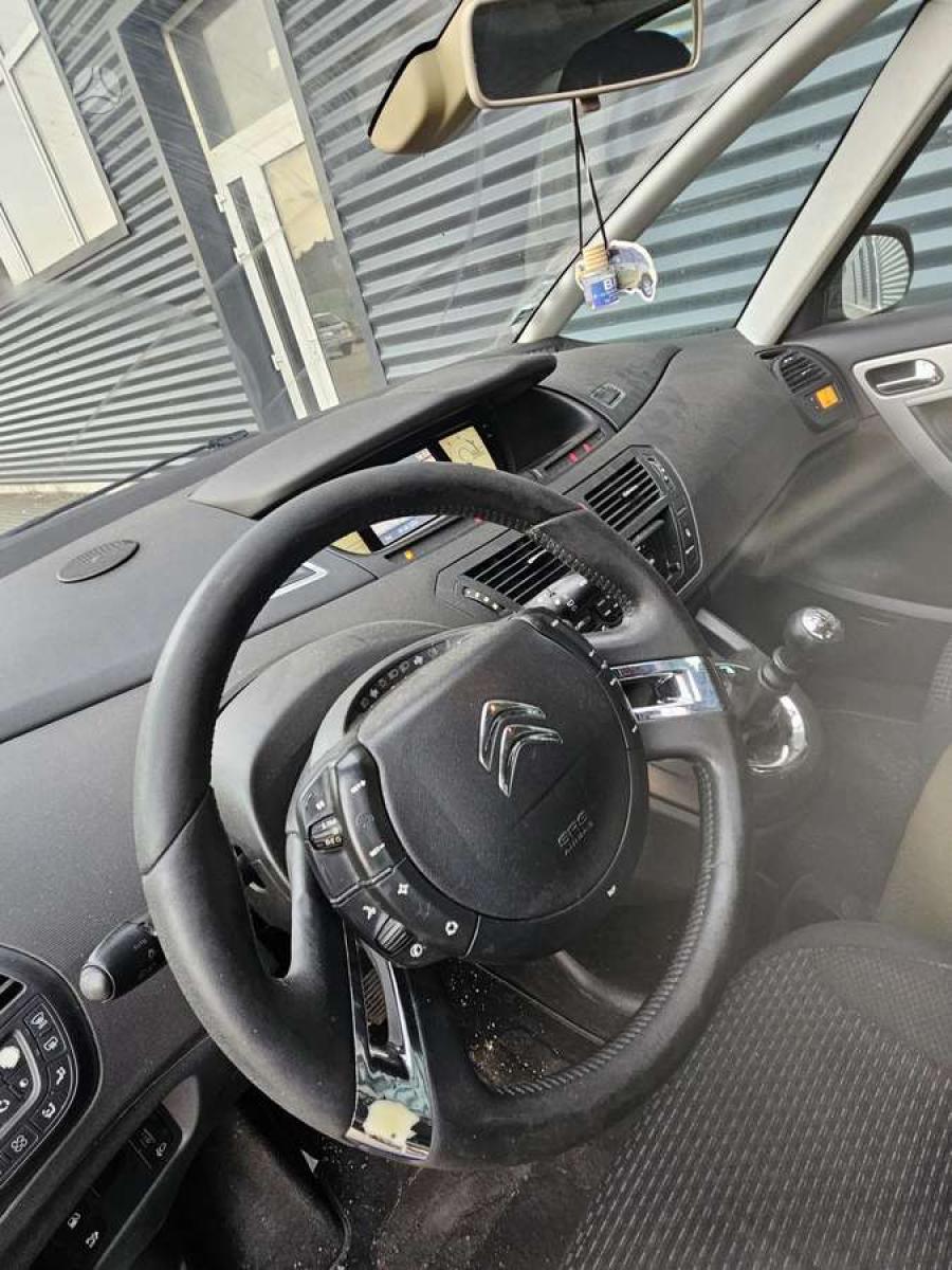 Zils Citroen c4-picasso 2011 Tauragė, ar dzinēja tilpumu 1.56 L un nobraukumu 300 tūkst. km par 1900 €, foto 9 vietnē AUTOMOTO.COM.LV