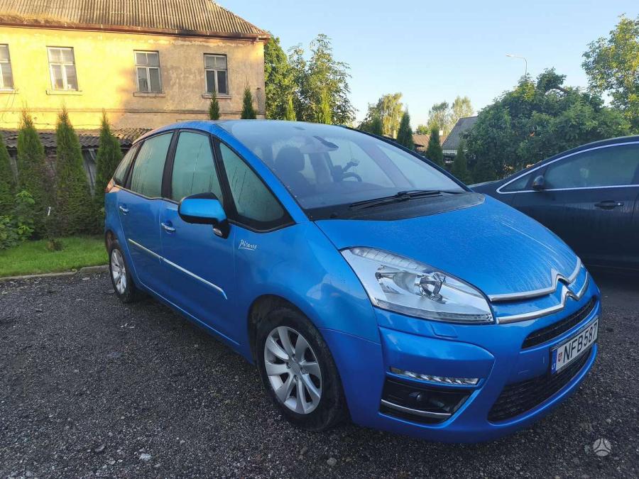 Zils Citroen c4-picasso 2011 Pakruojis, ar dzinēja tilpumu 1.56 L un nobraukumu 245 tūkst. km par 3100 €, foto 3 vietnē AUTOMOTO.COM.LV