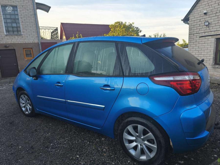 Zils Citroen c4-picasso 2011 Pakruojis, ar dzinēja tilpumu 1.56 L un nobraukumu 245 tūkst. km par 3100 €, foto 5 vietnē AUTOMOTO.COM.LV