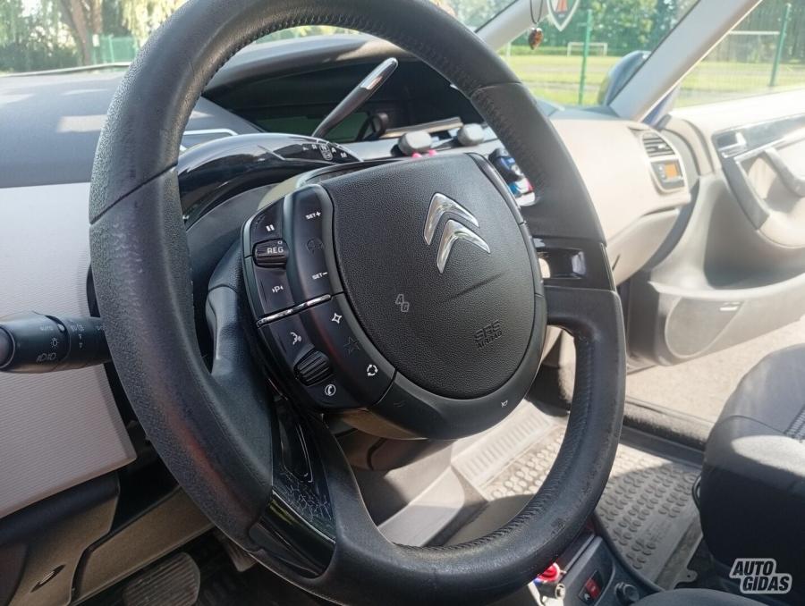 Blue Citroen c4-picasso 2012 in Vilnius, with an engine capacity of 1.60 L and mileage of 254 thousand km for 3500 €, photo 18 on AUTOMOTO.COM.LV