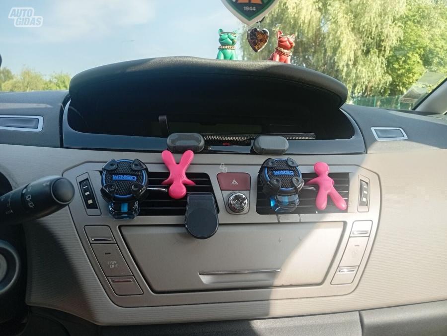 Blue Citroen c4-picasso 2012 in Vilnius, with an engine capacity of 1.60 L and mileage of 254 thousand km for 3500 €, photo 22 on AUTOMOTO.COM.LV