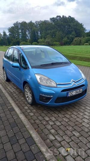 Blue Citroen c4-picasso 2012 in Talsi, with an engine capacity of 1.60 L and mileage of 100 thousand km for 5000 €, photo 3 on AUTOMOTO.COM.LV