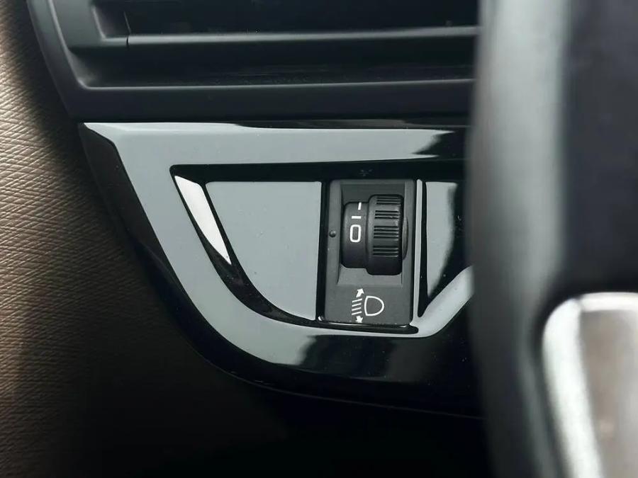 Zils Citroen c4-picasso 2013 Jelgava, ar dzinēja tilpumu 1.60 L un nobraukumu 261 tūkst. km par 4990 €, foto 20 vietnē AUTOMOTO.COM.LV