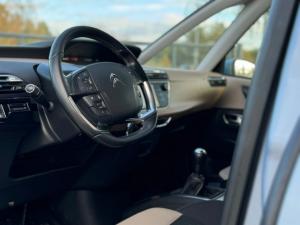 Zils Citroen c4-picasso 2013 Rīga, ar dzinēja tilpumu 1.60 L un nobraukumu 261 tūkst. km par 6490 €, foto 8 vietnē AUTOMOTO.COM.LV