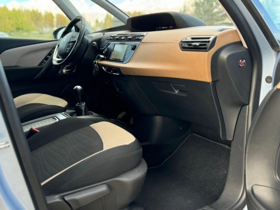 Zils Citroen c4-picasso 2013 Rīga, ar dzinēja tilpumu 1.60 L un nobraukumu 261 tūkst. km par 6490 €, foto 11 vietnē AUTOMOTO.COM.LV
