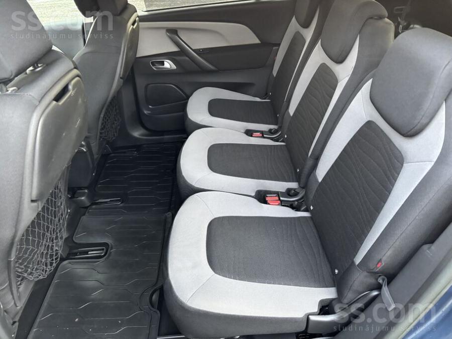 Zils Citroen c4-picasso 2014 Rīga, ar dzinēja tilpumu 2.00 L un nobraukumu 239 tūkst. km par 6950 €, foto 6 vietnē AUTOMOTO.COM.LV