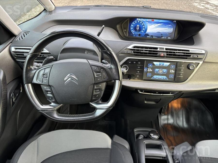 Zils Citroen c4-picasso 2014 Rīga, ar dzinēja tilpumu 2.00 L un nobraukumu 239 tūkst. km par 6950 €, foto 9 vietnē AUTOMOTO.COM.LV