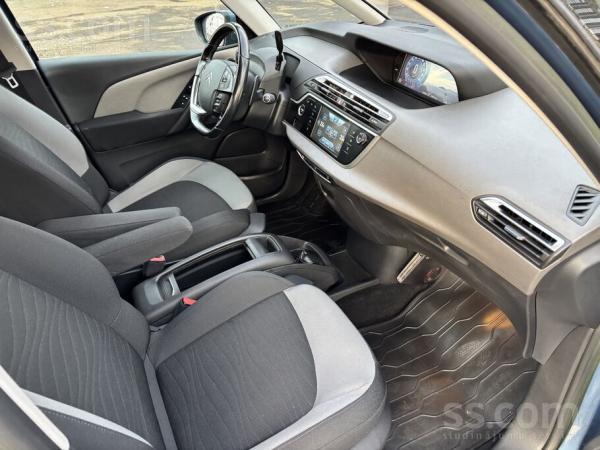 Zils Citroen c4-picasso 2014 Rīga, ar dzinēja tilpumu 2.00 L un nobraukumu 239 tūkst. km par 5950 €, foto 8 vietnē AUTOMOTO.COM.LV