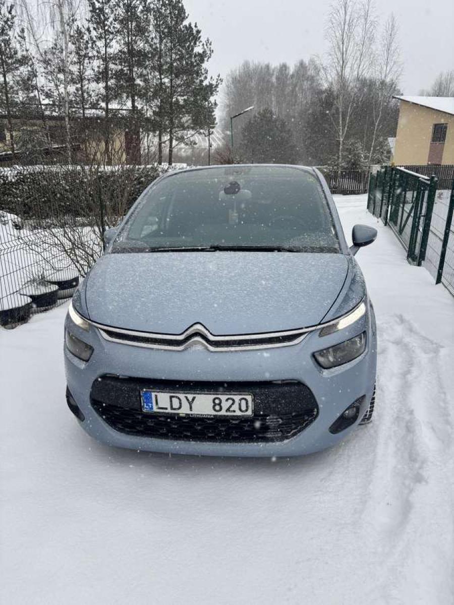 Blue Citroen c4-picasso 2014 in Vilnius, with an engine capacity of 1.56 L and mileage of 276 thousand km for 5300 €, photo 1 on AUTOMOTO.COM.LV