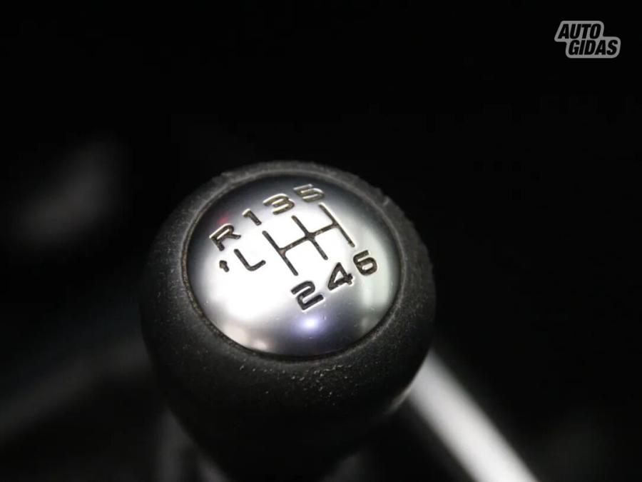Zils Citroen c4-picasso 2014 Viļņa, ar dzinēja tilpumu 1.60 L un nobraukumu 122 tūkst. km par 7699 €, foto 30 vietnē AUTOMOTO.COM.LV