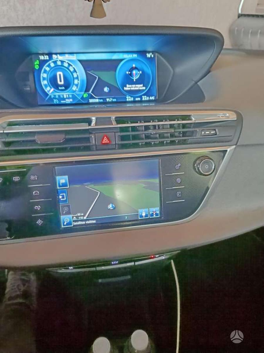 Blue Citroen c4-picasso 2014 in Plunge, with an engine capacity of 2.00 L and mileage of 256 thousand km for 5600 €, photo 12 on AUTOMOTO.COM.LV