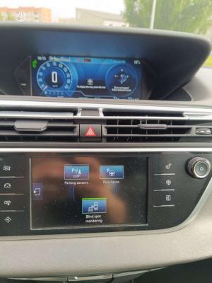 Blue Citroen c4-picasso 2014 in Plunge, with an engine capacity of 2.00 L and mileage of 256 thousand km for 5600 €, photo 13 on AUTOMOTO.COM.LV