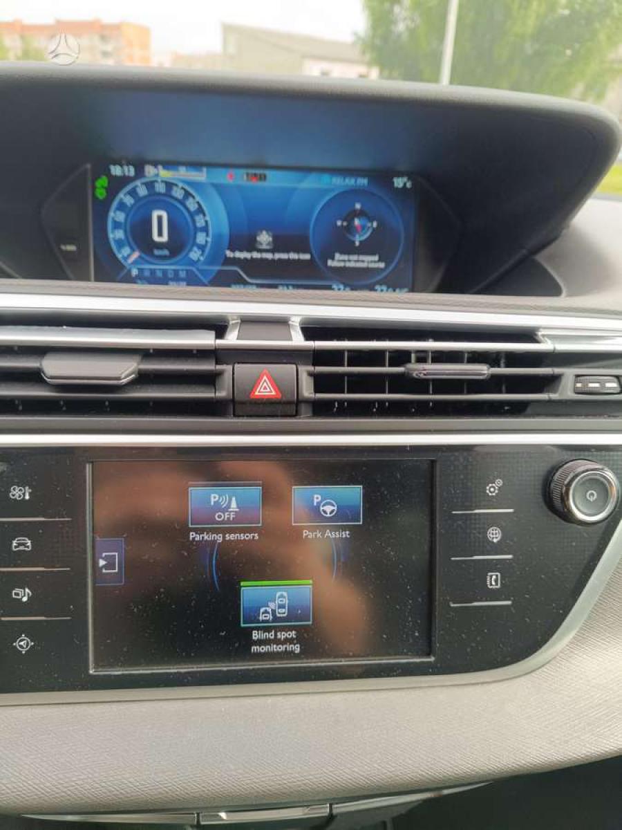 Blue Citroen c4-picasso 2014 in Plunge, with an engine capacity of 2.00 L and mileage of 256 thousand km for 5600 €, photo 13 on AUTOMOTO.COM.LV