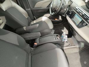 Blue Citroen c4-picasso 2014 in Plunge, with an engine capacity of 2.00 L and mileage of 256 thousand km for 5600 €, photo 17 on AUTOMOTO.COM.LV
