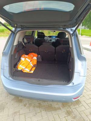 Blue Citroen c4-picasso 2014 in Plunge, with an engine capacity of 2.00 L and mileage of 256 thousand km for 5600 €, photo 23 on AUTOMOTO.COM.LV