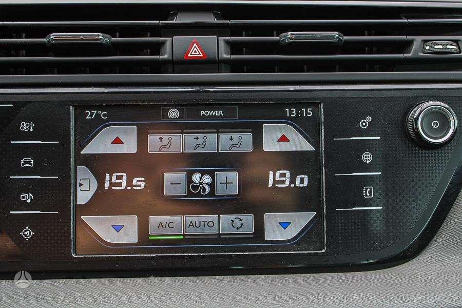 Blue Citroen c4-picasso 2014 in Vilnius, with an engine capacity of 1.60 L and mileage of 238 thousand km for 4900 €, photo 10 on AUTOMOTO.COM.LV