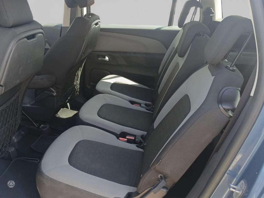 Blue Citroen c4-picasso 2014 in Vilnius, with an engine capacity of 1.60 L and mileage of 238 thousand km for 4900 €, photo 13 on AUTOMOTO.COM.LV