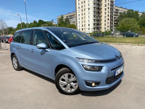 Синий Ситроен С4 Пикассо 2015 в Рига, объемом двигателя 1.60 л и пробегом 255 тыс. км за 6950 €, фото 3 на AUTOMOTO.COM.LV