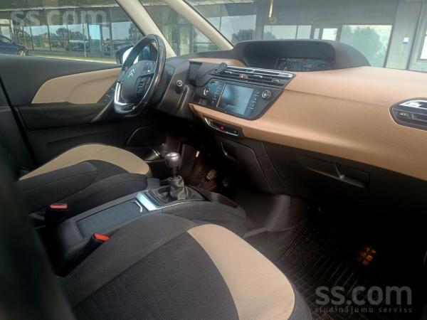 Blue Citroen c4-picasso 2015 in Riga, with an engine capacity of 2.00 L and mileage of 0 thousand km for 5800 €, photo 5 on AUTOMOTO.COM.LV