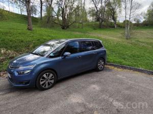Blue Citroen c4-picasso 2016 in Riga, with an engine capacity of 2.00 L and mileage of 257 thousand km for 7200 €, photo  on AUTOMOTO.COM.LV