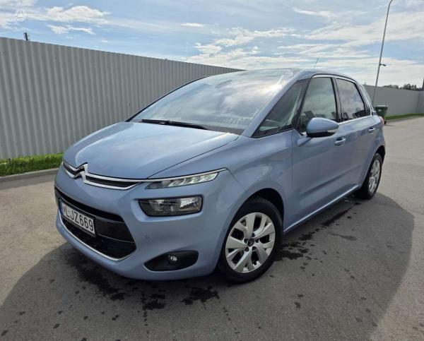 Blue Citroen c4-picasso 2016 in Pasvalys, with an engine capacity of 1.56 L and mileage of 250 thousand km for 5999 €, photo 1 on AUTOMOTO.COM.LV
