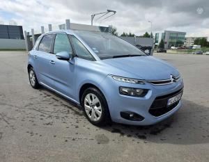 Blue Citroen c4-picasso 2016 in Pasvalys, with an engine capacity of 1.56 L and mileage of 250 thousand km for 5999 €, photo 4 on AUTOMOTO.COM.LV