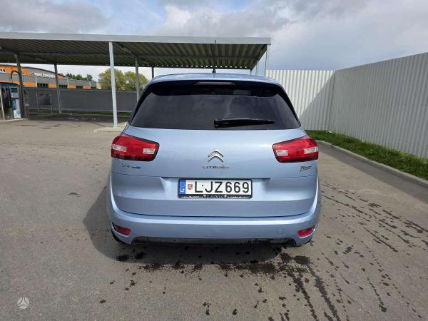 Blue Citroen c4-picasso 2016 in Pasvalys, with an engine capacity of 1.56 L and mileage of 250 thousand km for 5999 €, photo 6 on AUTOMOTO.COM.LV