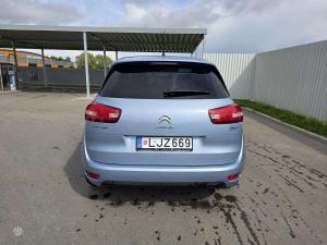 Blue Citroen c4-picasso 2016 in Pasvalys, with an engine capacity of 1.56 L and mileage of 250 thousand km for 5999 €, photo 6 on AUTOMOTO.COM.LV